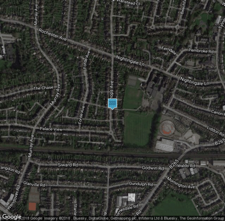 River Ravensbourne at Bishops Avenue :: the UK River Levels Website